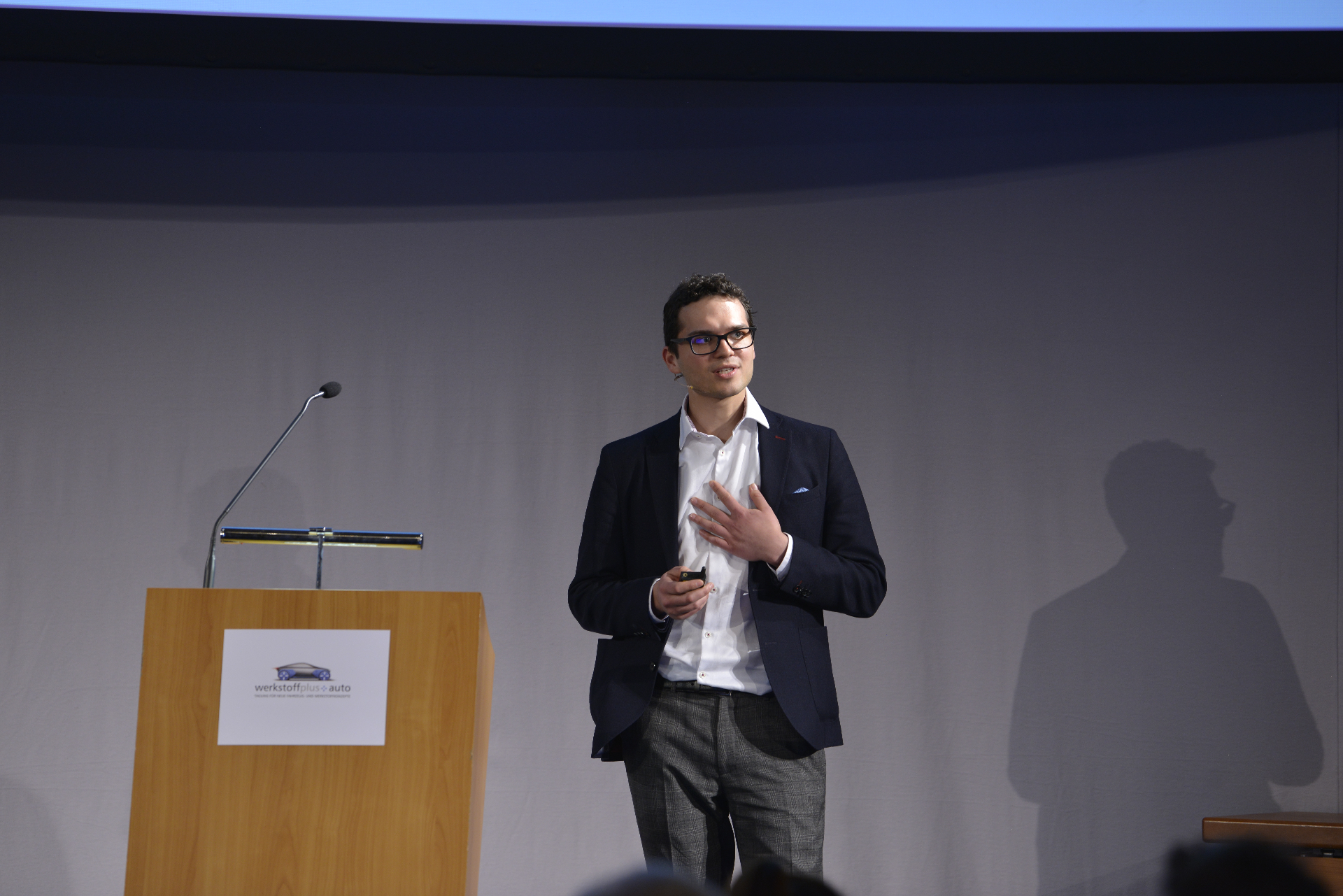 Alexander Pluke - AI Executive & Deep-Tech Architect